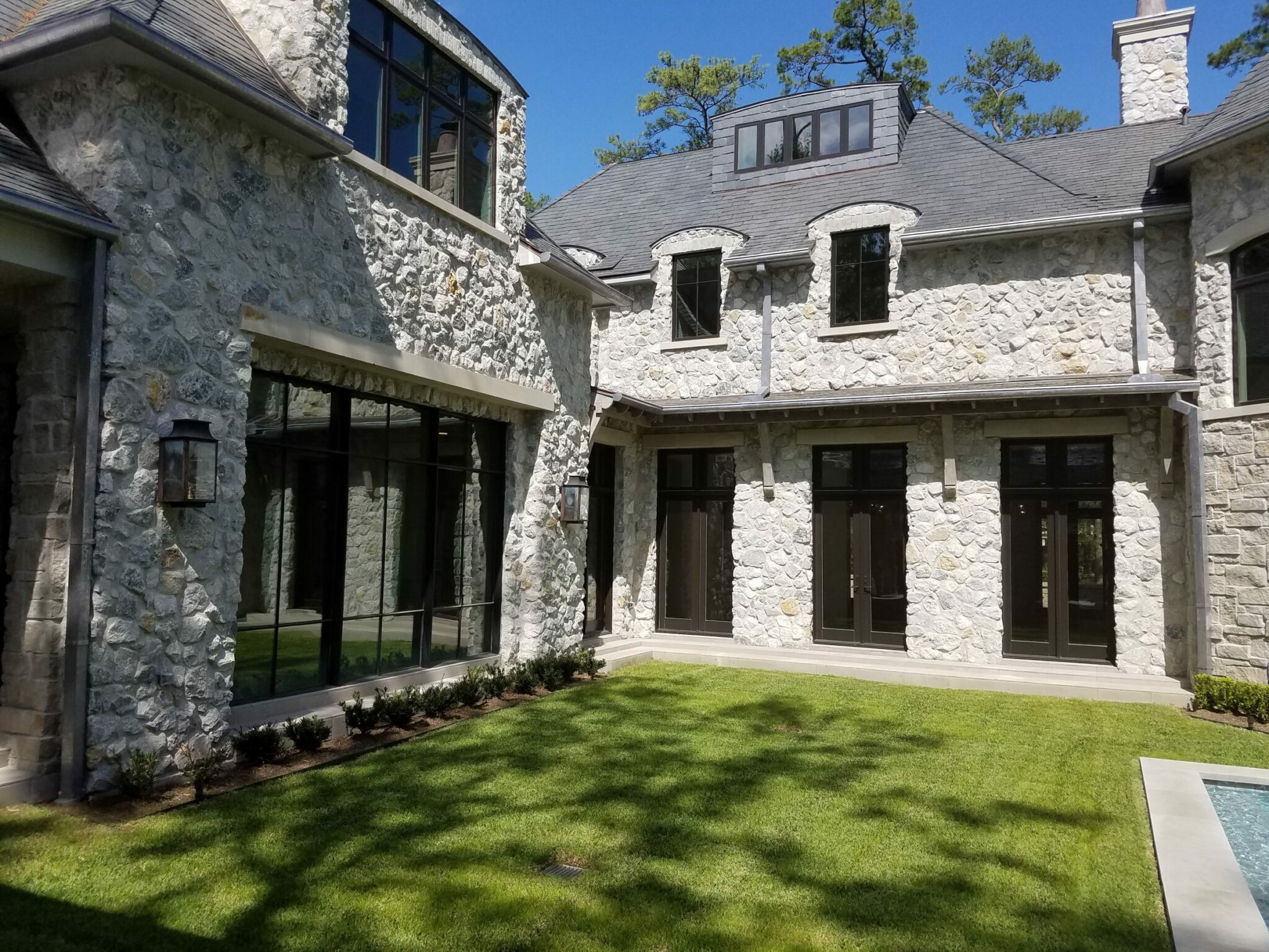 English Cobble - Metro Brick & Stone Co