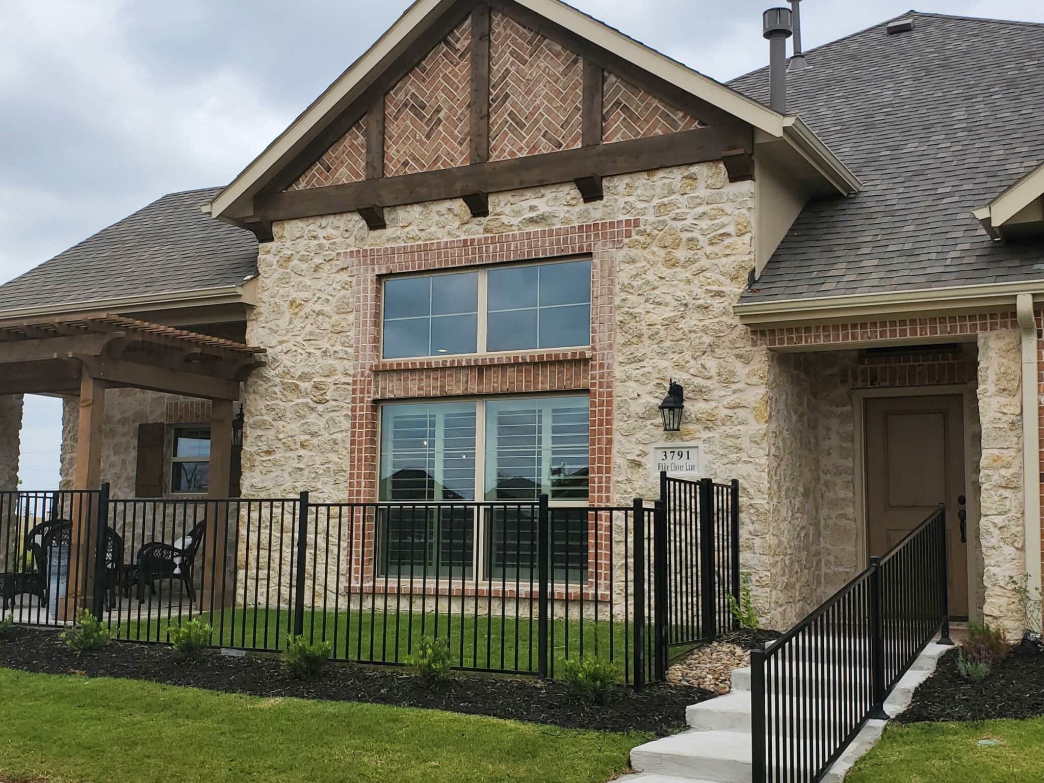 Granbury Fossil Chopped Limestone - Metro Brick & Stone Co