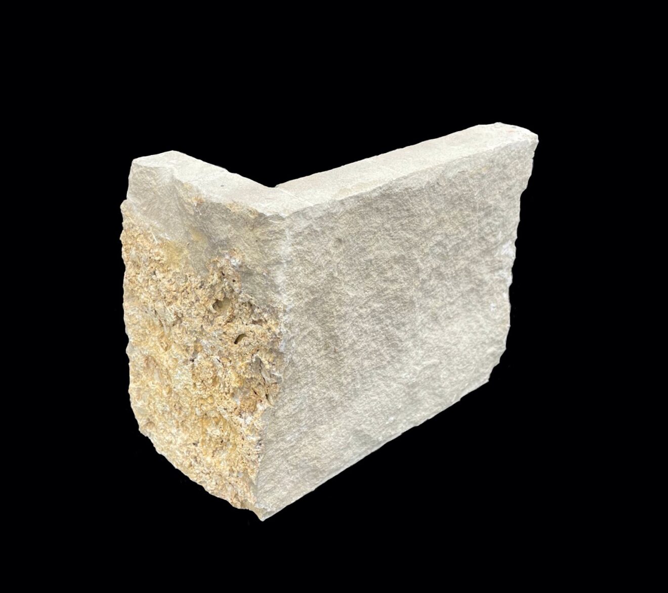 Austin Cream Limestone Corner - Metro Brick & Stone Co